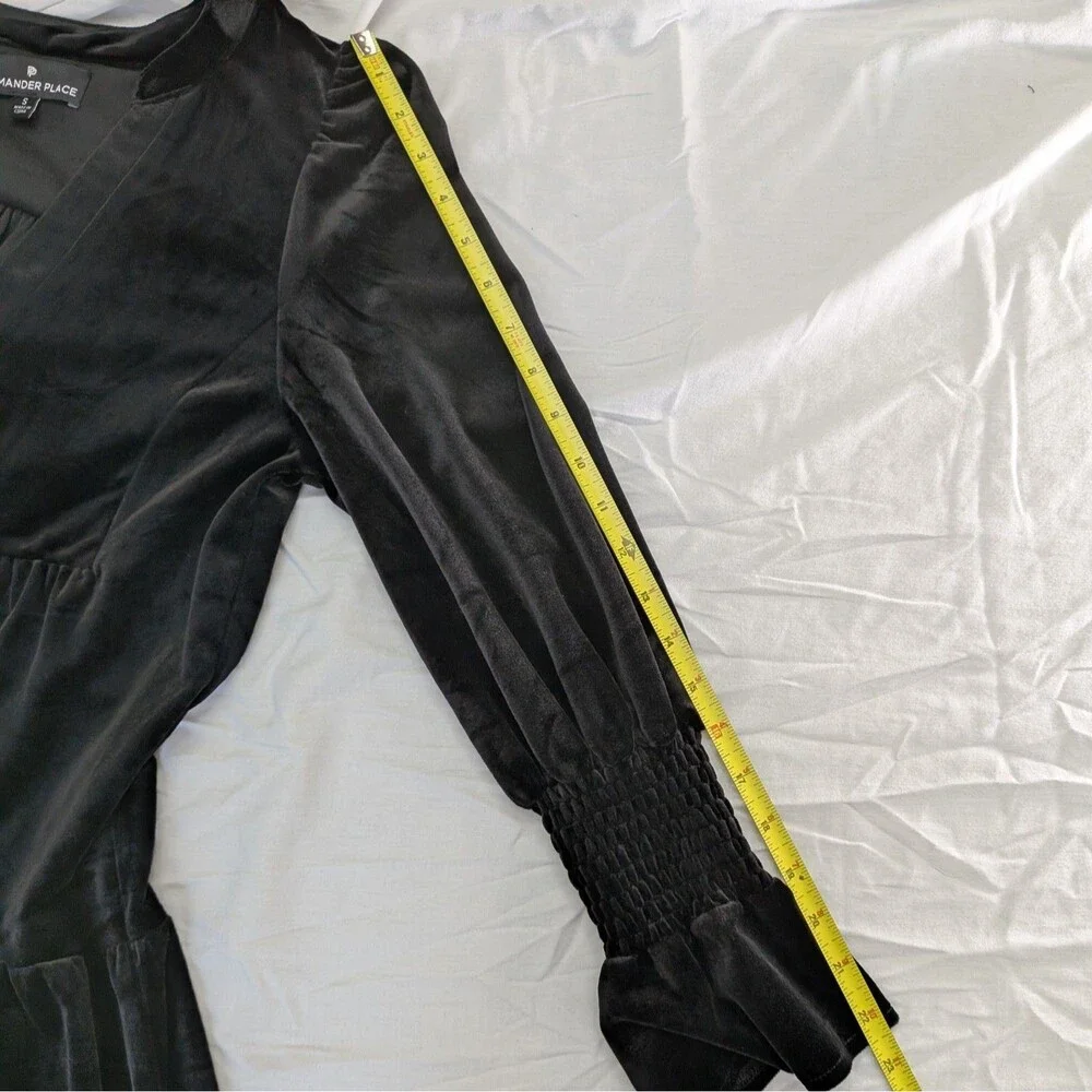 Tuckernuck | Dresses | Pomander Place By Tuckernuck Black Velvet Kenzo ...